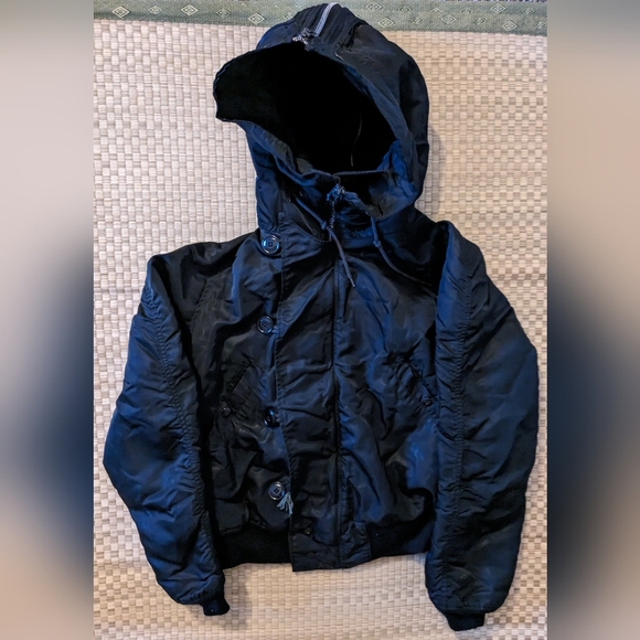 Military | Jackets & Coats | Rare Parka Flyers Mans Heavy Attached Hood N2b Size Medium Made In ...